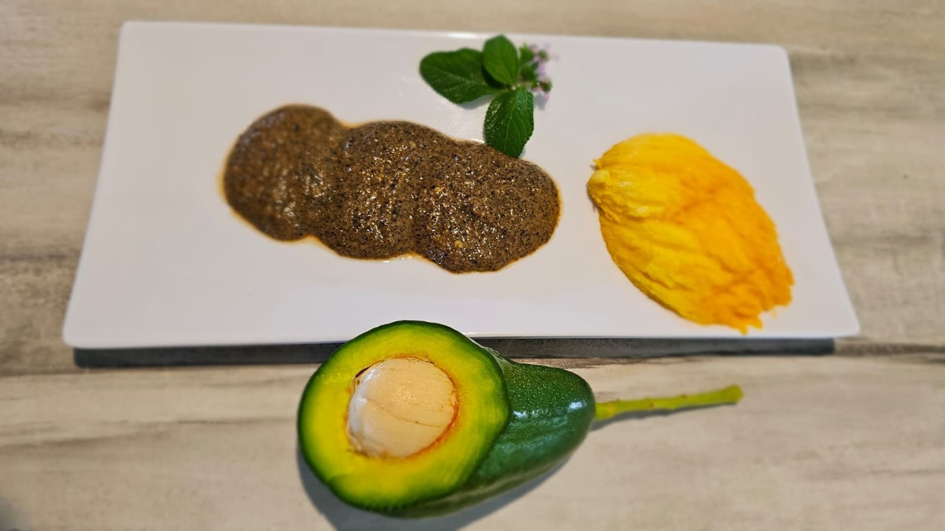 Mole de chicatana, arte culinario cuyo ingrediente principal nace en ...